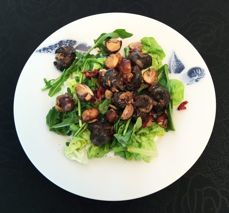 Salat mit Schnecken, Pilzen und Tomaten - Olafs Gourmet Notizen